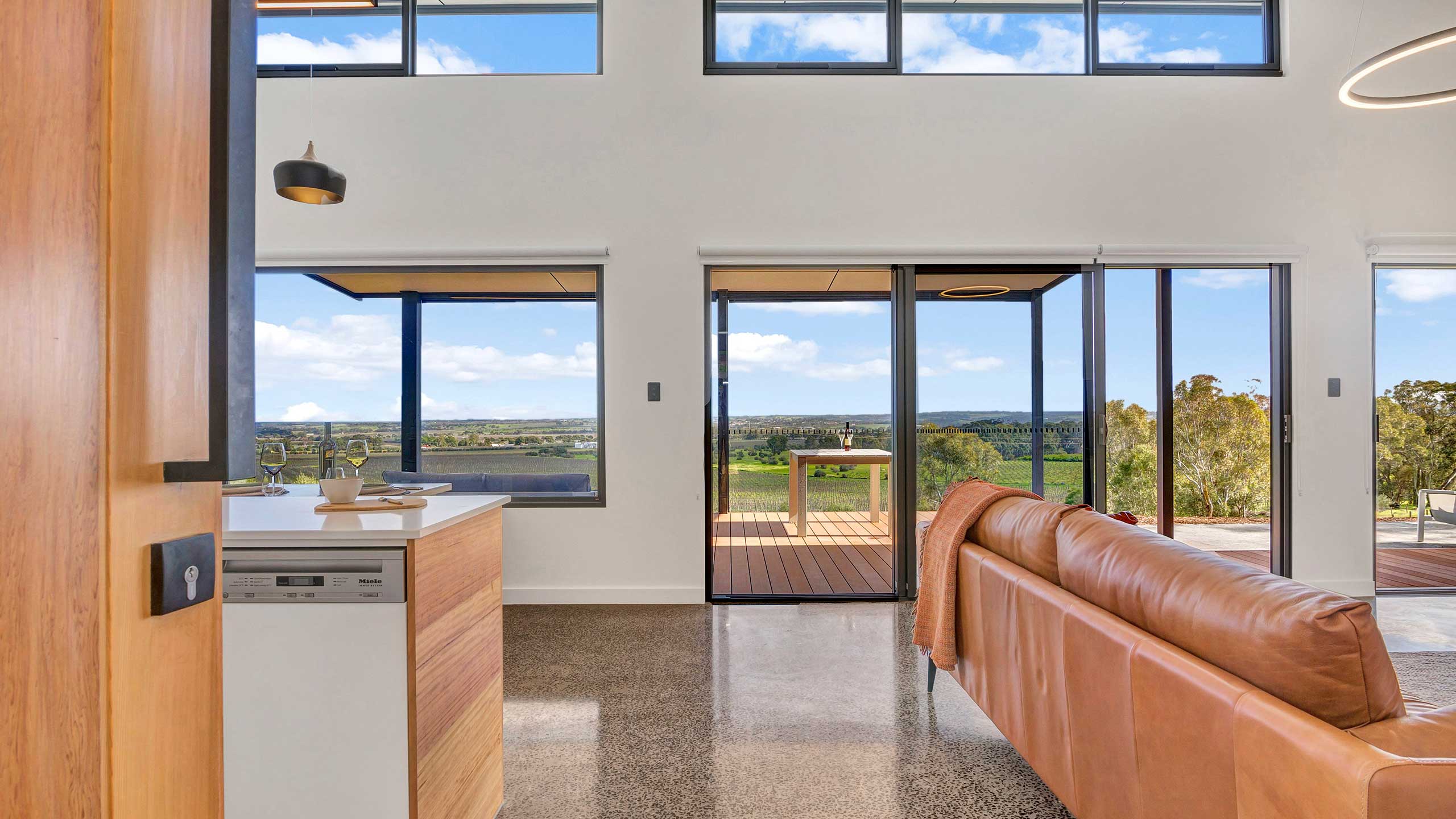 Private Luxury Vineyard Accommodation McLaren Vale | Shadow Creek ...